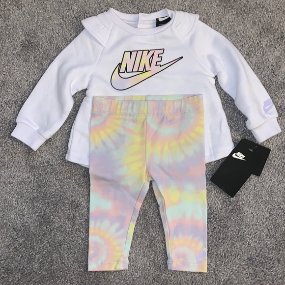 Nike | Matching Sets | Hp Nwt 44 Nike 2 Piece Set | Poshmark